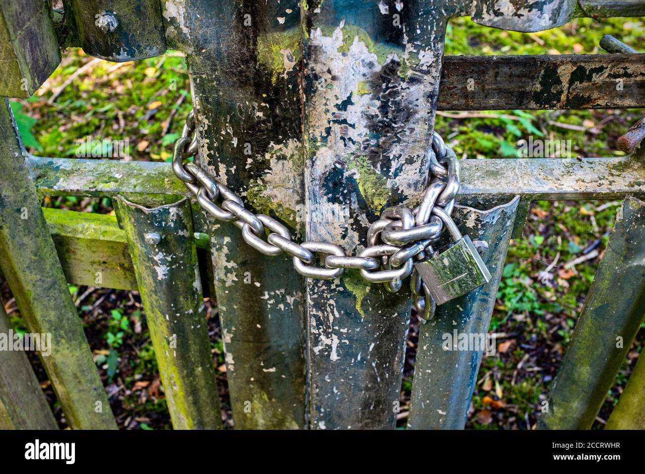 Secured gate hi-res stock photography and images - Alamy