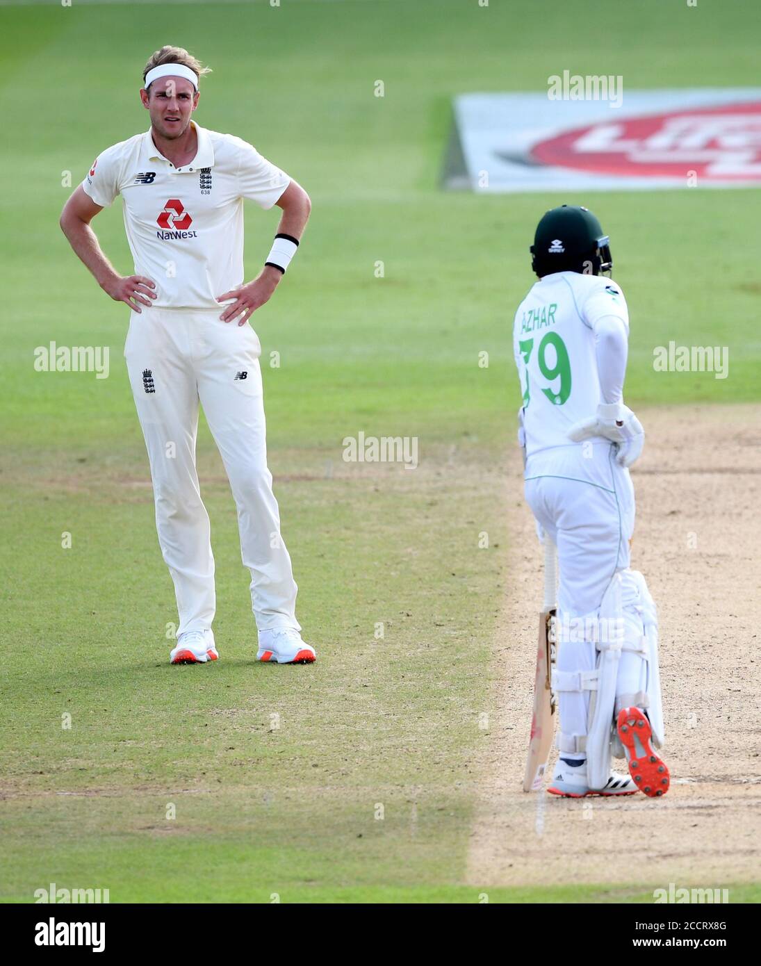 England's Stuart Broad (left) reacts after unsuccessfully appealing for ...