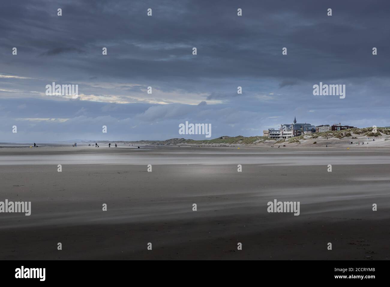 North sea beach with evening sky hi-res stock photography and images ...