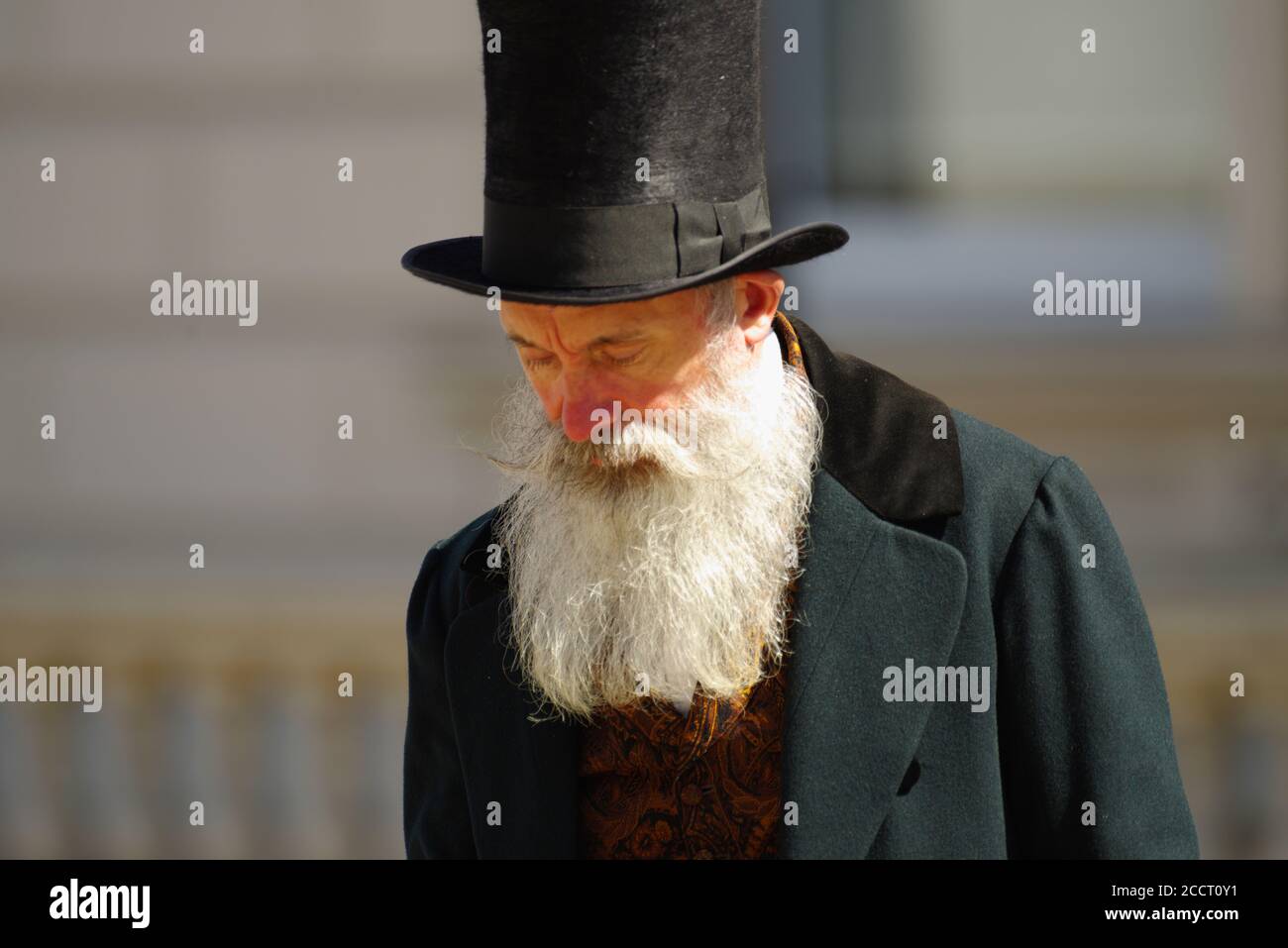 Extras on set of TV Drama Belgravia Stock Photo - Alamy