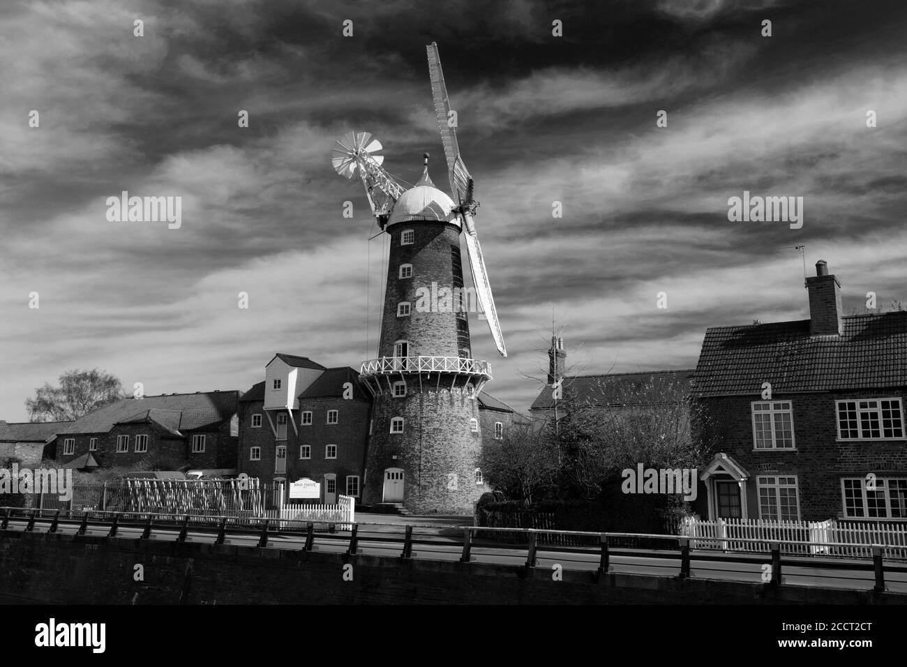 Spring view of Maud Foster Windmill, Boston town, Lincolnshire County ...