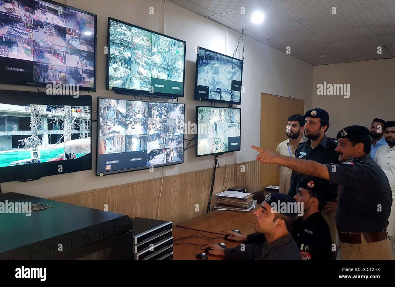 Police station control room hi-res stock photography and images - Alamy