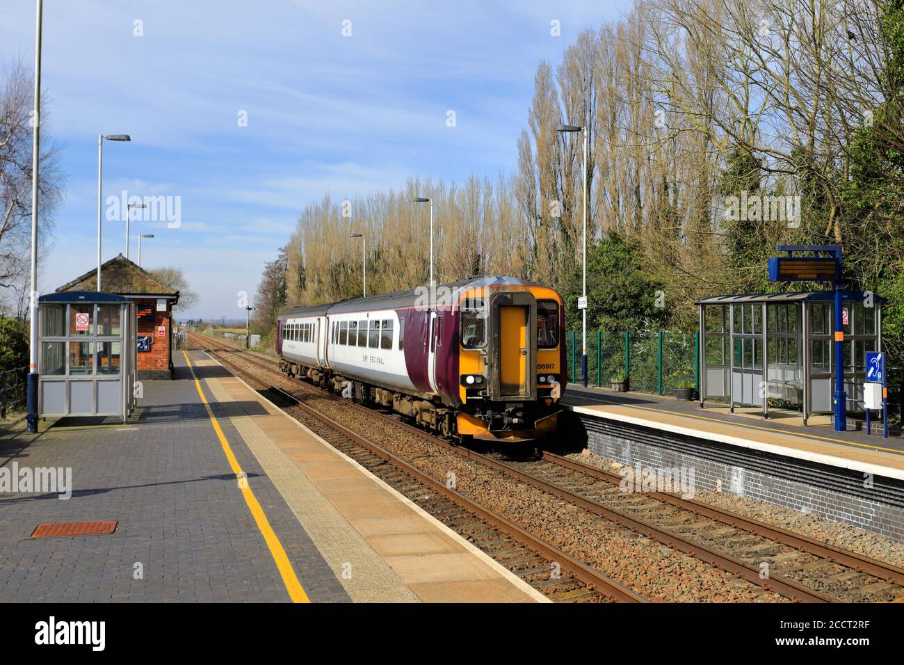 156 917 East Midlands Regional train, Wainfleet All Saints station ...