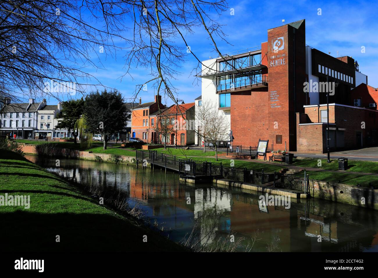 The South Holland Centre, river Welland, Spalding town; Lincolnshire ...