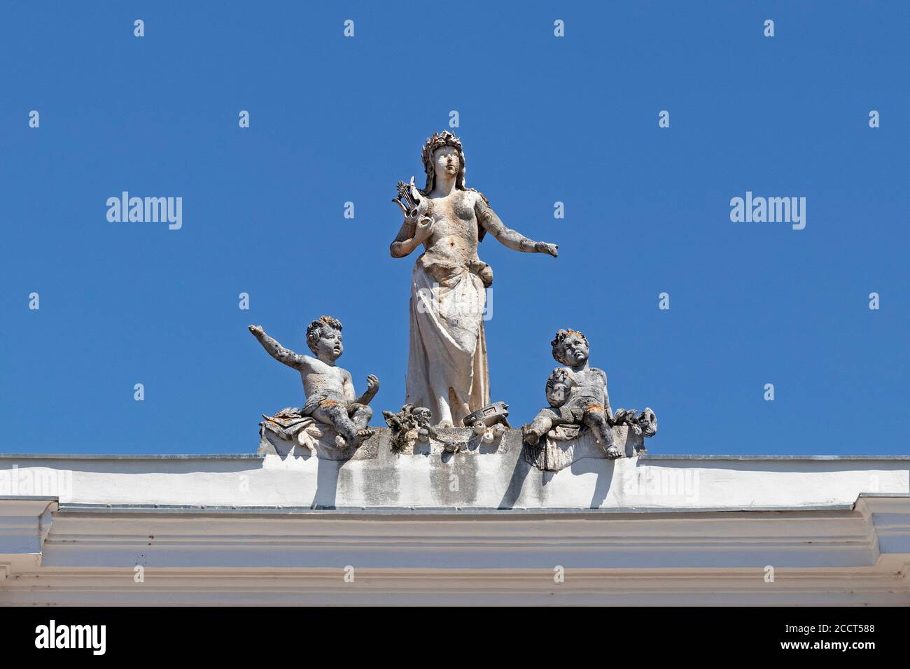 Sculptures and statues hi-res stock photography and images - Alamy