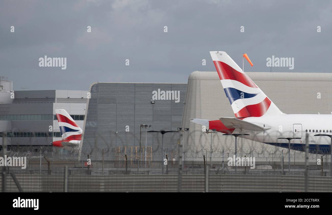 London airport design hi-res stock photography and images - Alamy