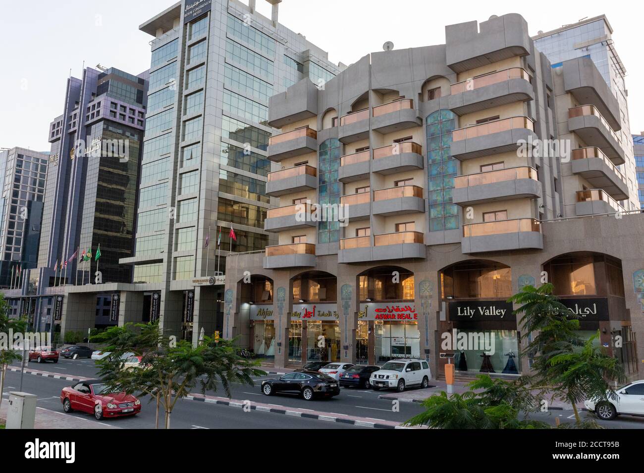 Residential block, Dubai Stock Photo - Alamy