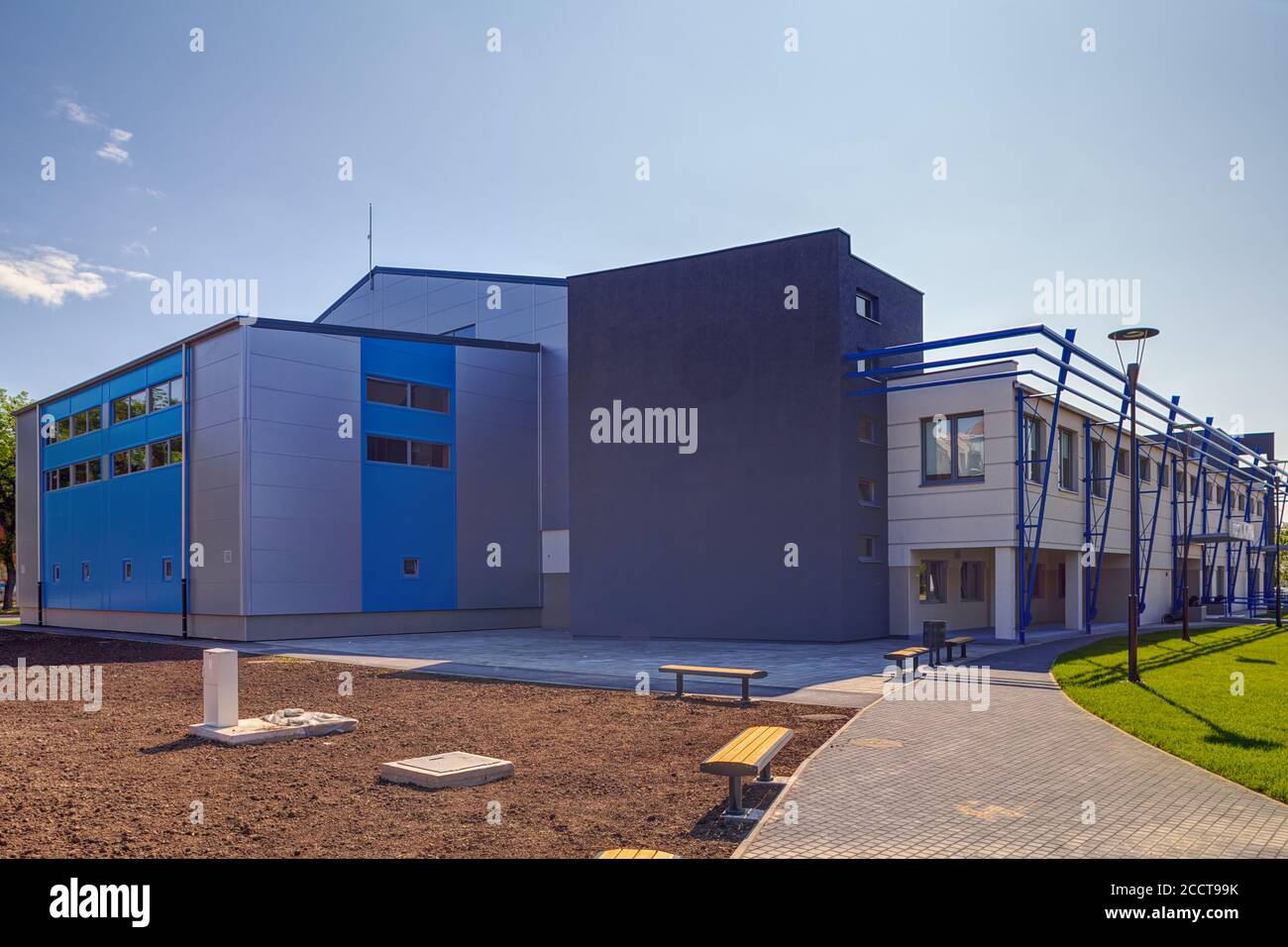Modern commercial industrial facility Stock Photo - Alamy