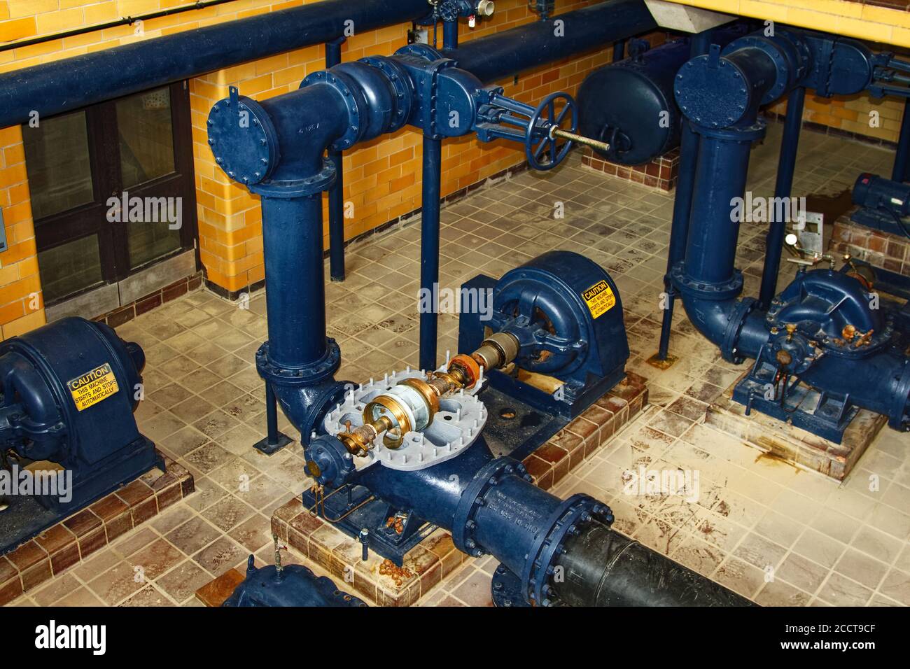 Main fountain garden pumphouse exhibit hi-res stock photography and ...