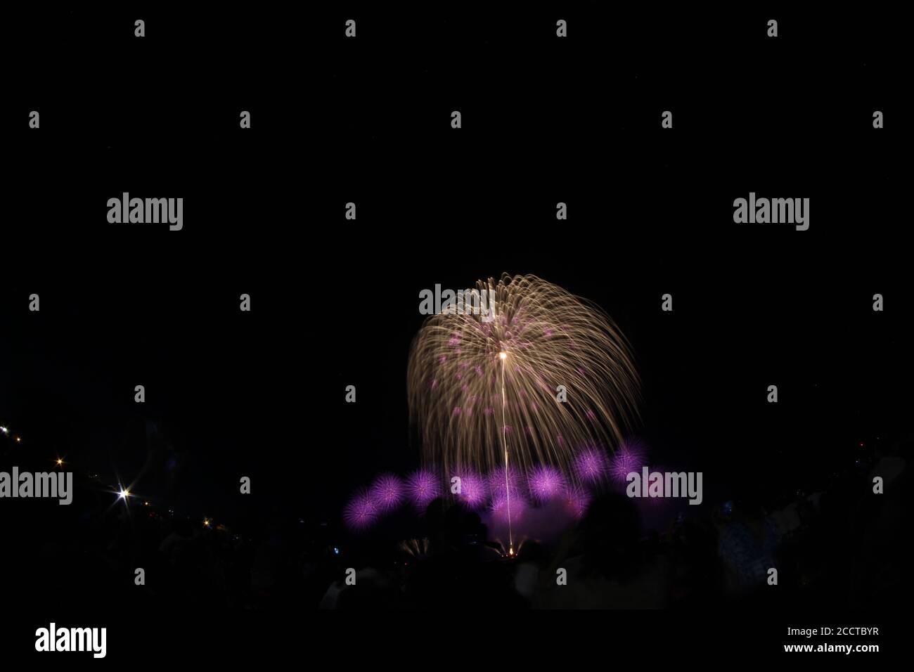 Firework shells hi-res stock photography and images - Alamy