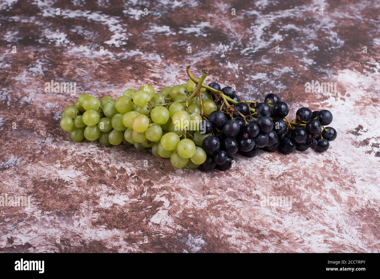 Quality table grapes hi-res stock photography and images - Alamy