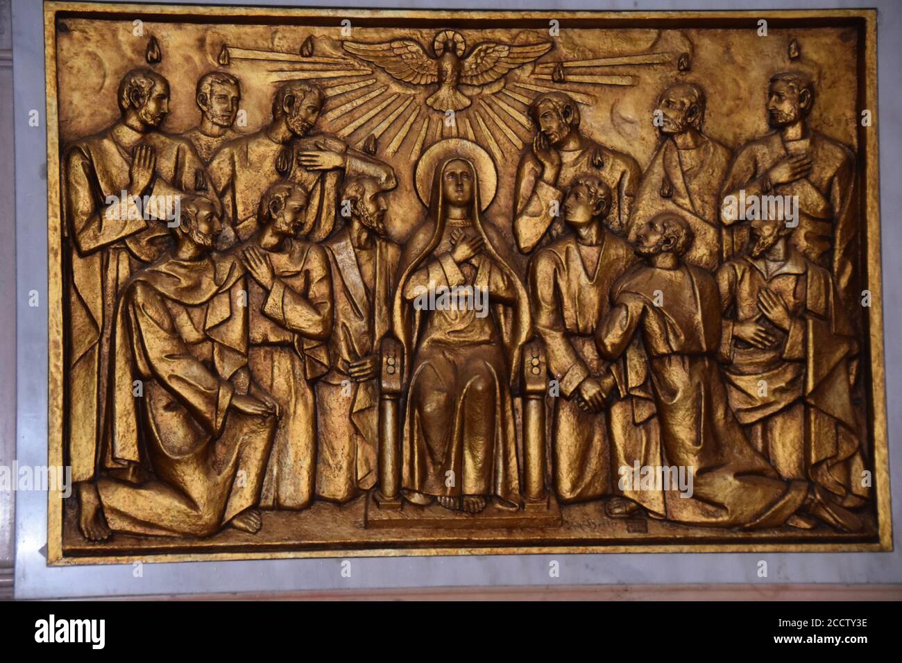 Fatima Portugal inside the church and via sacra pictures in Fatima ...