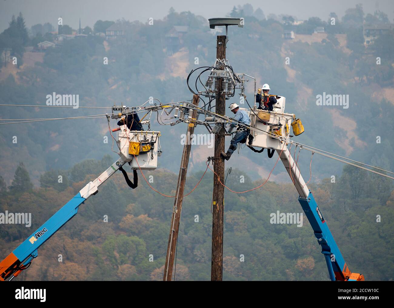 Lnu lightning complex fire hi-res stock photography and images - Alamy