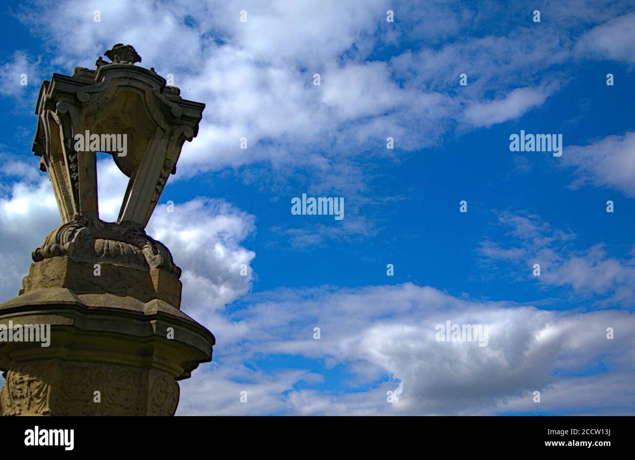 Light stone hi-res stock photography and images - Alamy