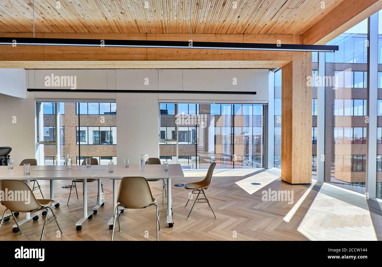 Modern timber frame office building Stock Photo - Alamy