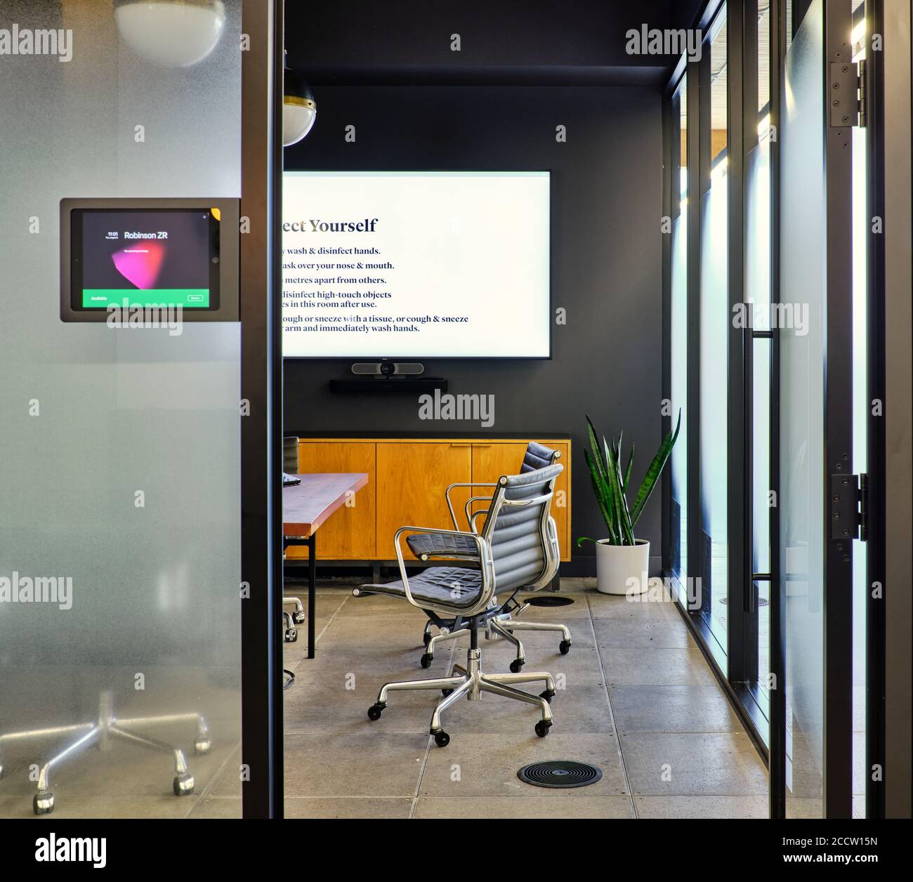 Modern timber frame office building Stock Photo - Alamy