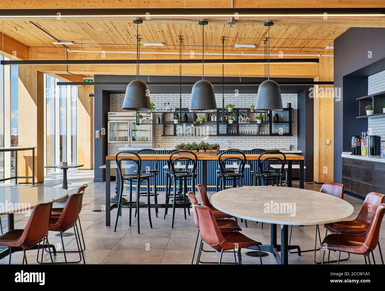 Modern timber frame office building Stock Photo - Alamy