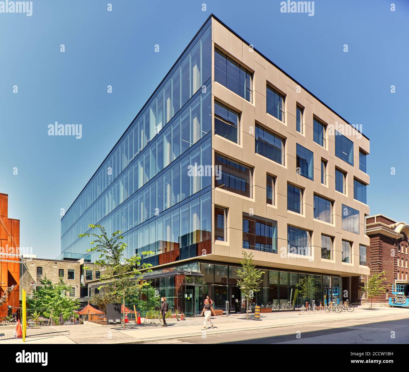 Modern timber frame office building Stock Photo - Alamy