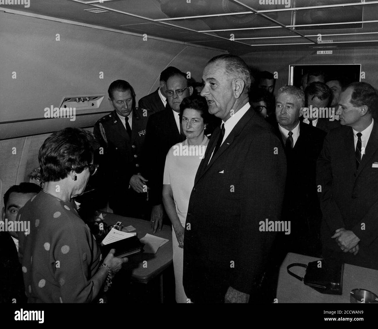Swearing in ceremony hi-res stock photography and images - Alamy