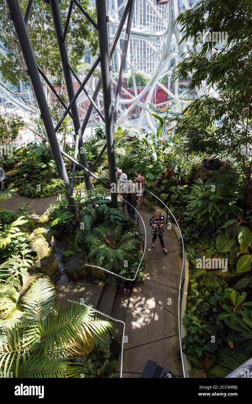 Seattle, USA May 5, 2018: The Amazon Spheres late in the day Stock ...