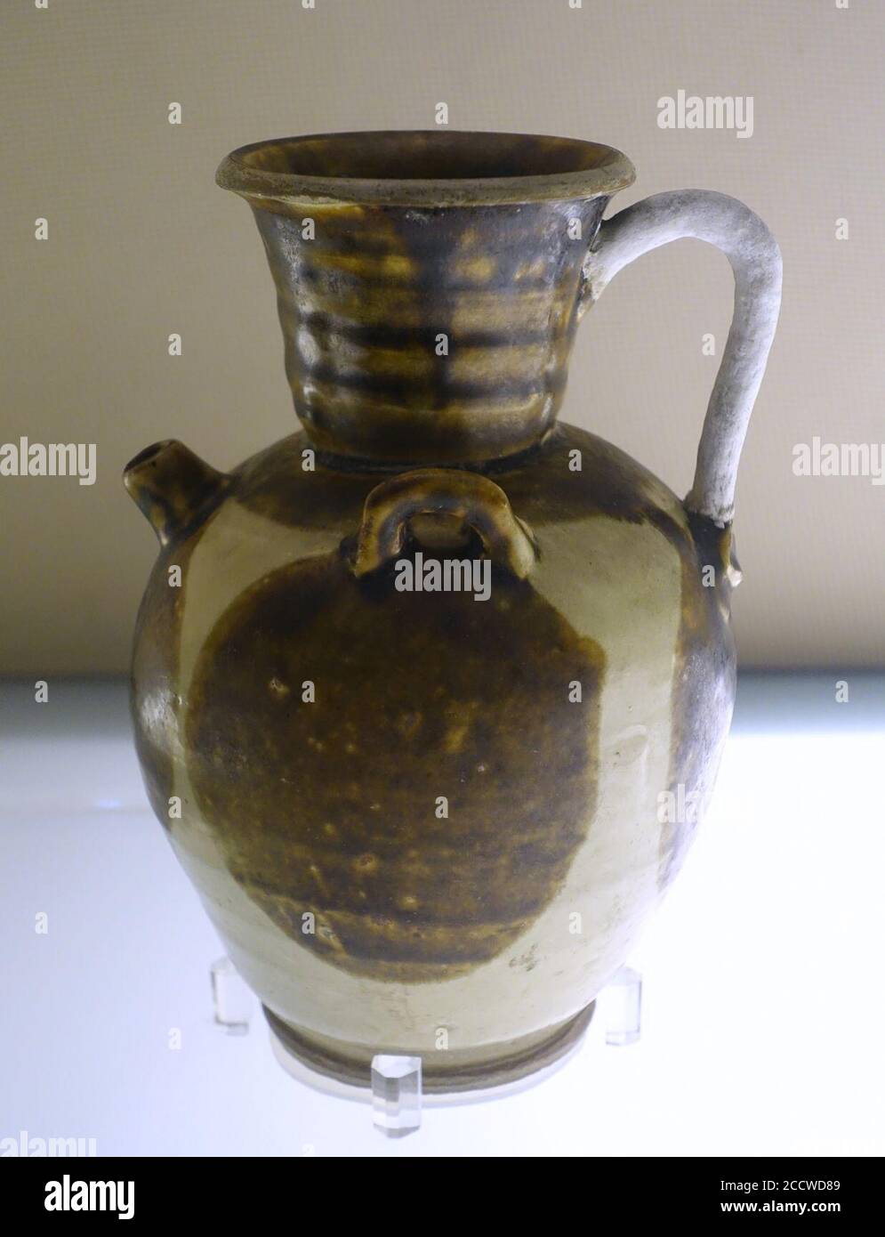 Jar, China, from Qiong kiln, unearthed from Qinglai, Sichuan, Tang ...