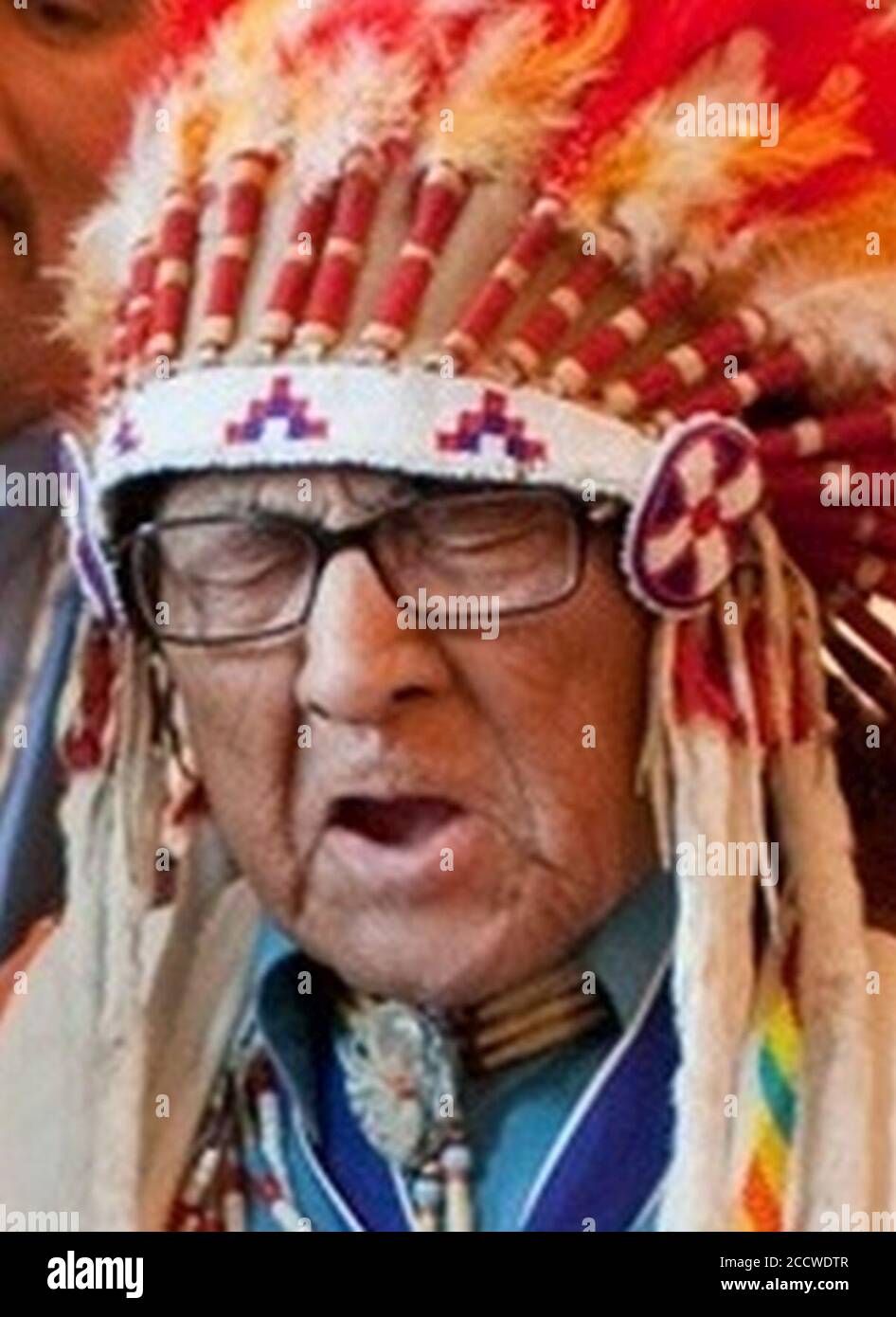 Medicine crow hi-res stock photography and images - Alamy