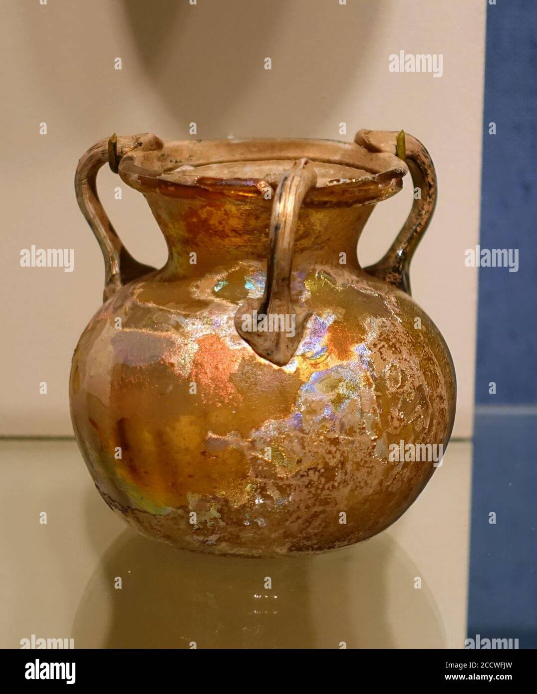 Blown free hi-res stock photography and images - Alamy