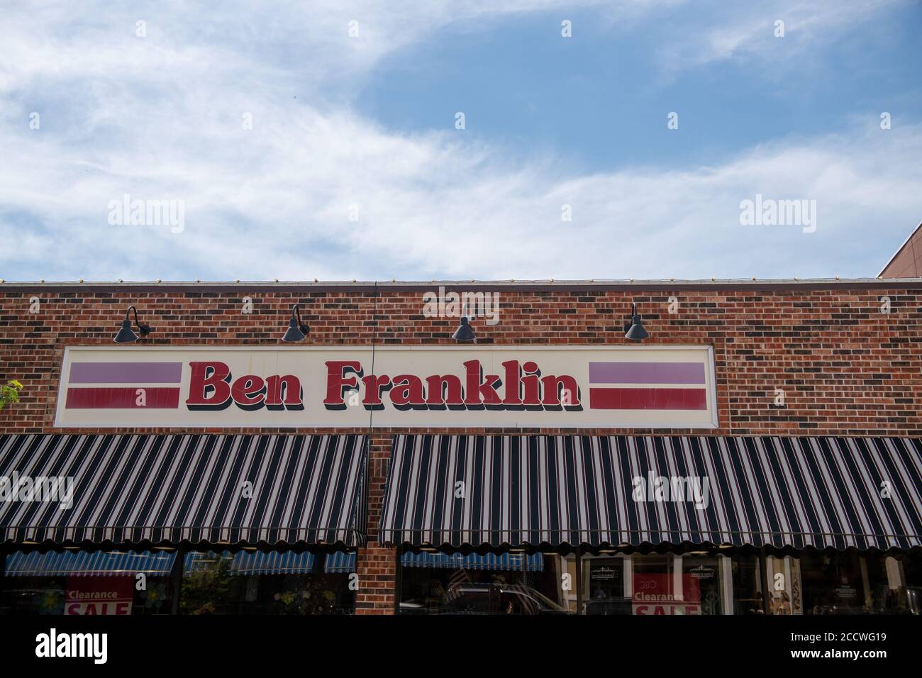 Ripon, WI - 25 July 2020: A storefront sign of Ben Franklin store Stock ...