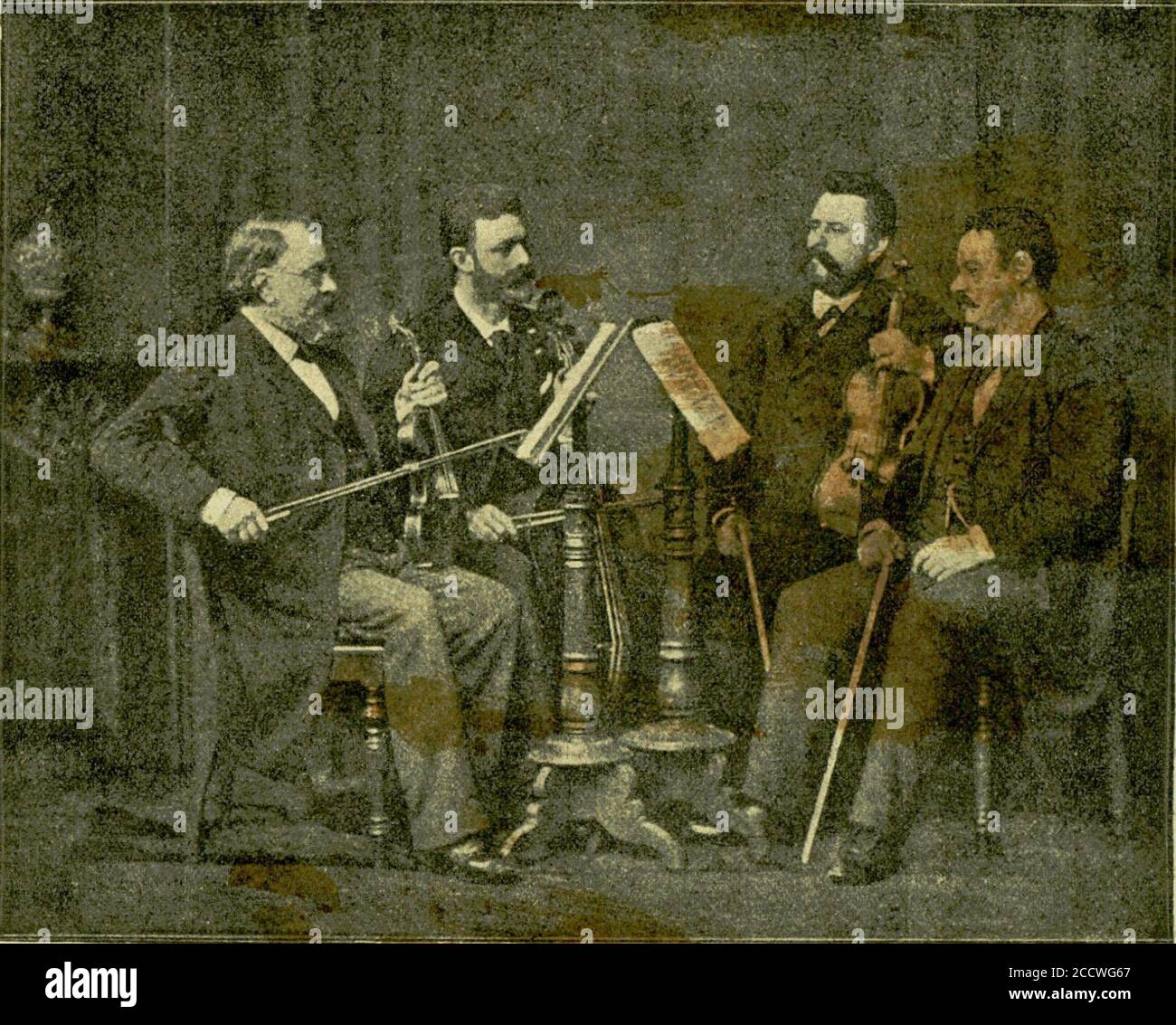 Classical echo hi-res stock photography and images - Alamy