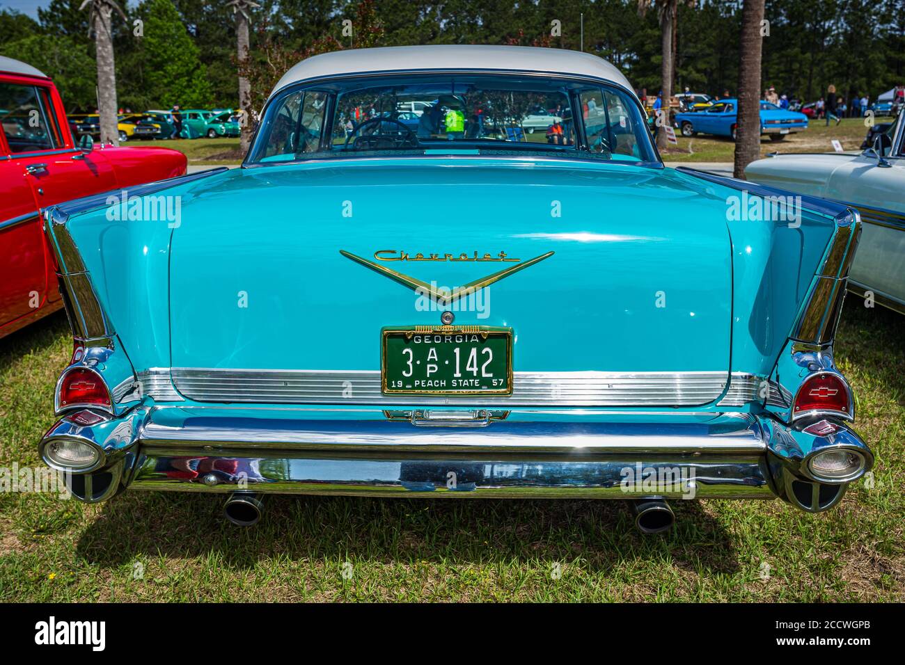 Blue 1957 chevy chevrolet hi-res stock photography and images - Alamy