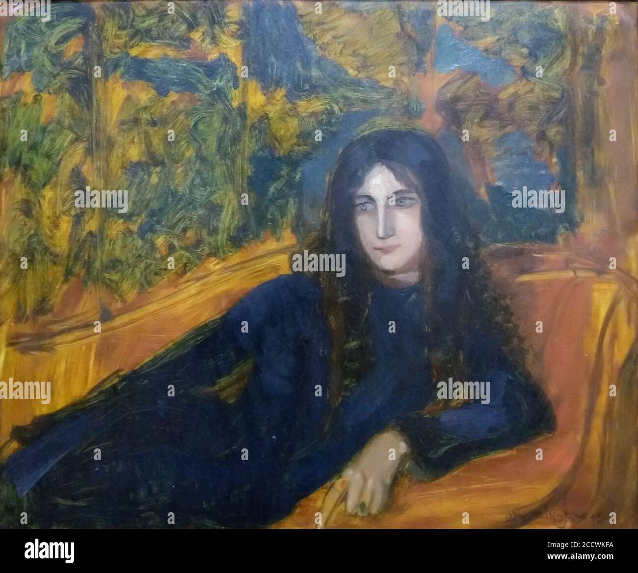 Femme allongée hi-res stock photography and images - Alamy
