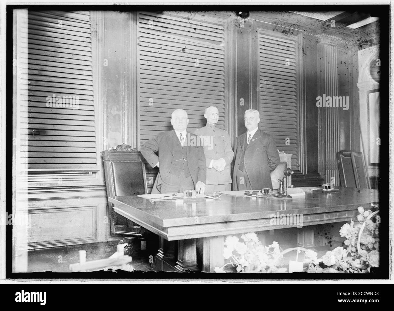 Oyster tree Black and White Stock Photos & Images - Alamy