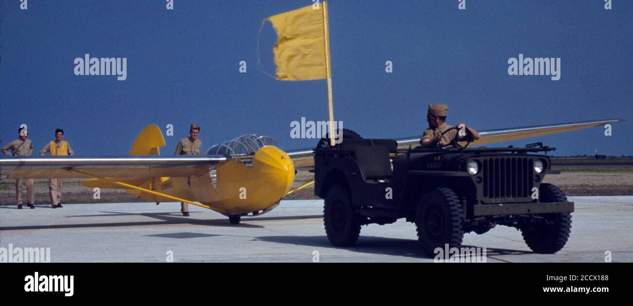 Jeep pulls LNS-1 glider at Parris Island 1942 (cropped Stock Photo - Alamy