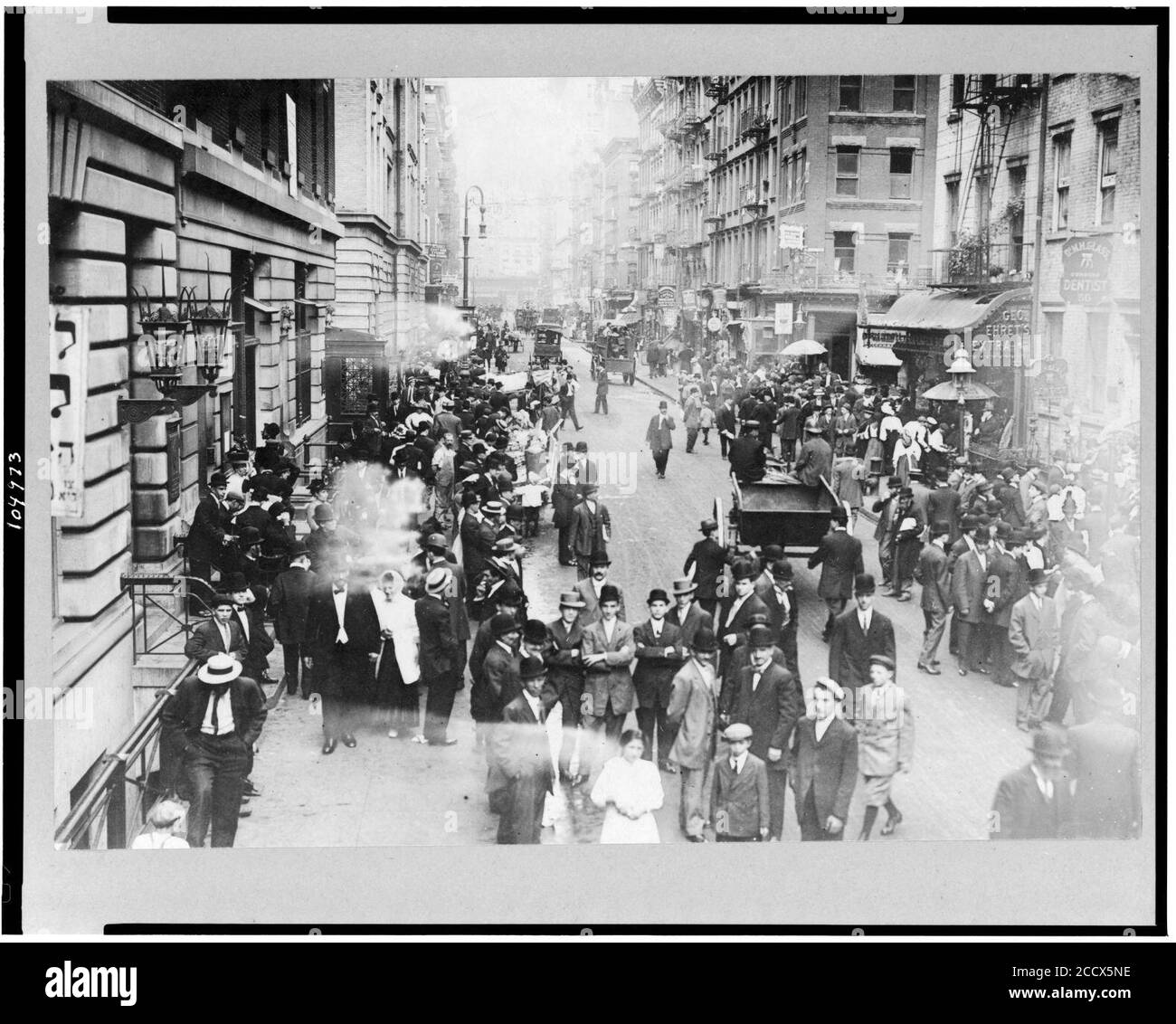 Jewish life-celebrating the Jewish New Year on the East Side of New ...
