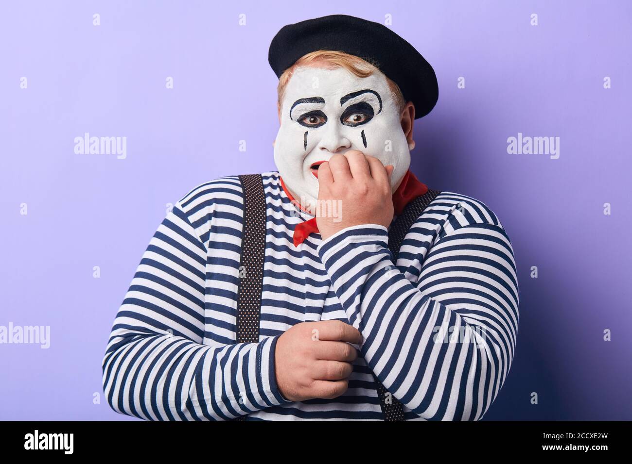 Mime male artist white makeup hi-res stock photography and images - Alamy