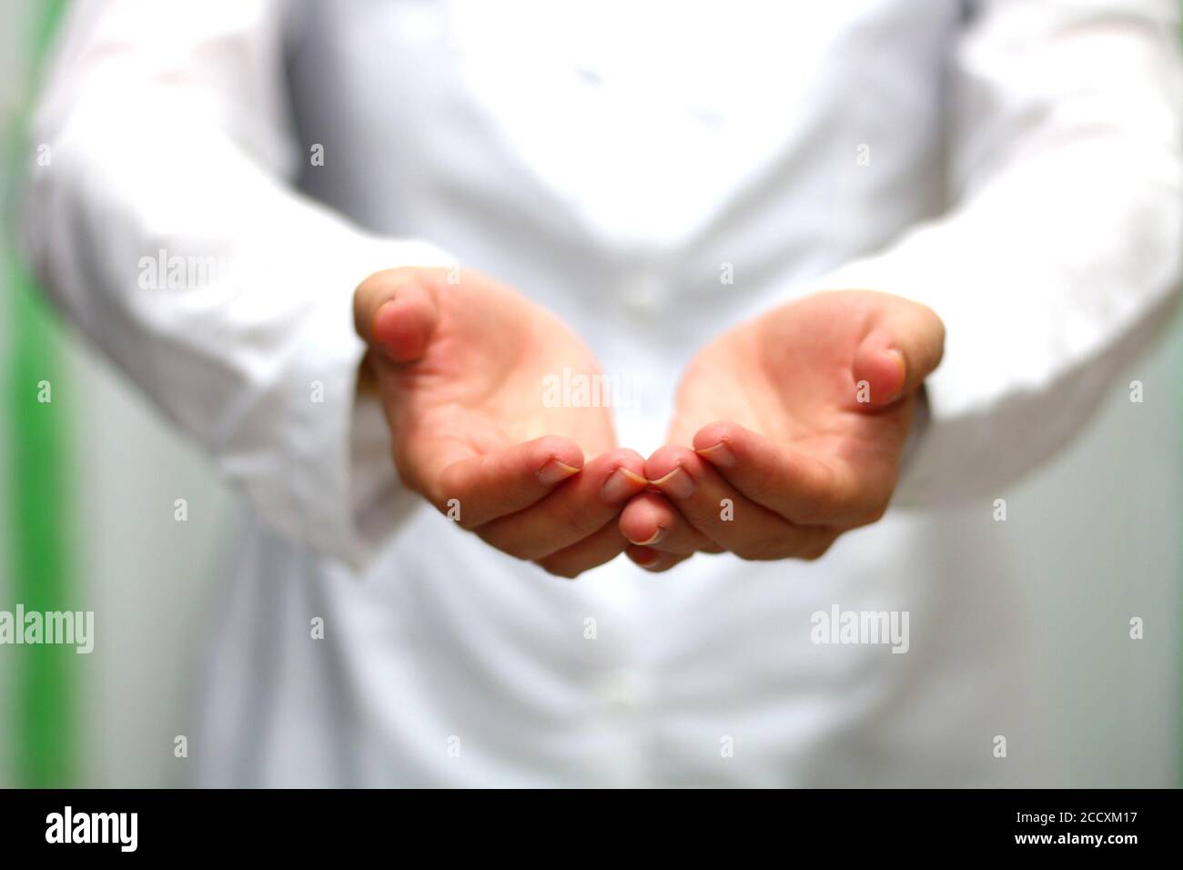women with empty open hand Stock Photo - Alamy
