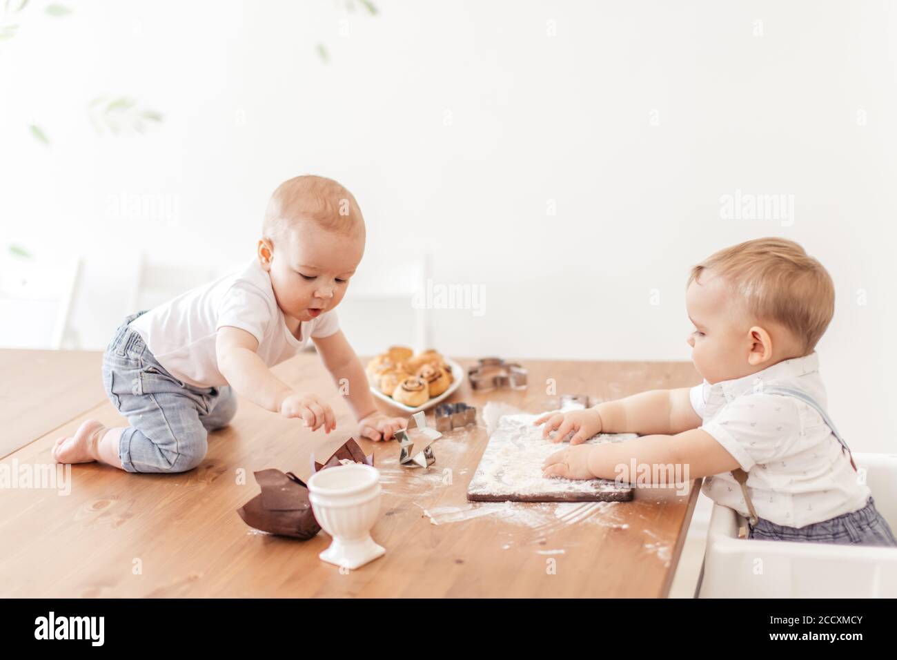 Boy boys kids children chef hi-res stock photography and images - Alamy