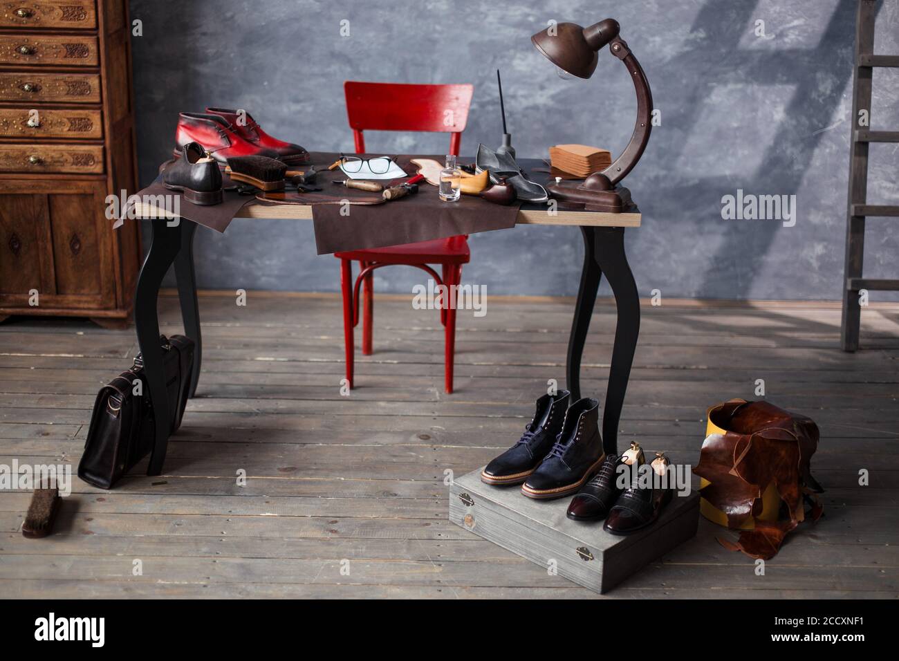 Shoemakers work desk hi-res stock photography and images - Alamy