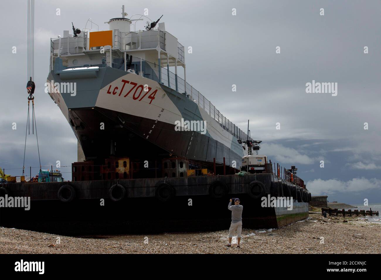 Amphibious landing craft hi-res stock photography and images - Alamy