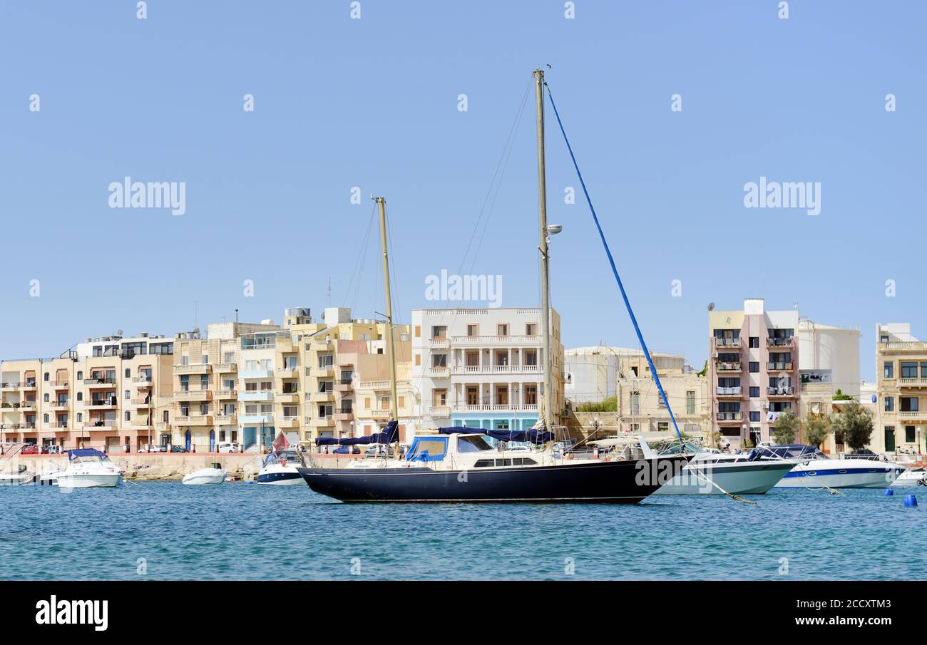 Pretty Bay beach at Birżebbuġa, Malta Stock Photo - Alamy