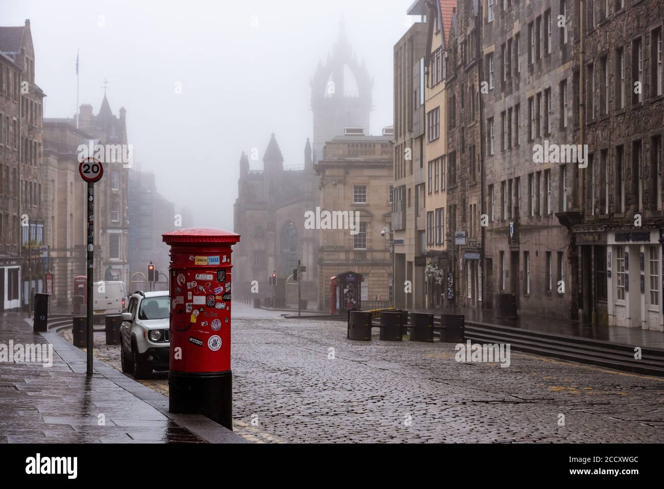 edinburgh old town on foggy morning, Edinburgh, Scotland Stock Photo ...