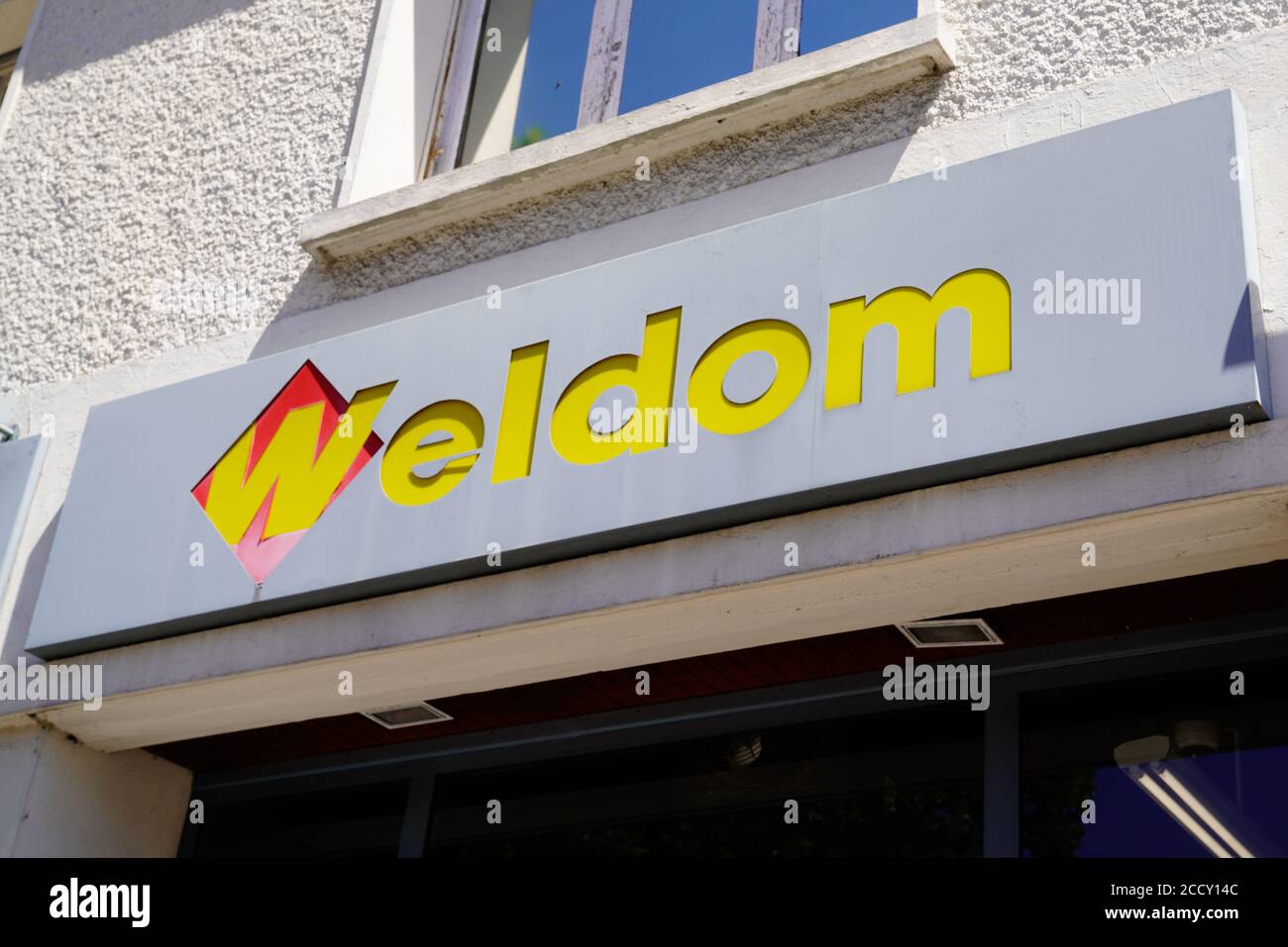 Weldom hi-res stock photography and images - Alamy