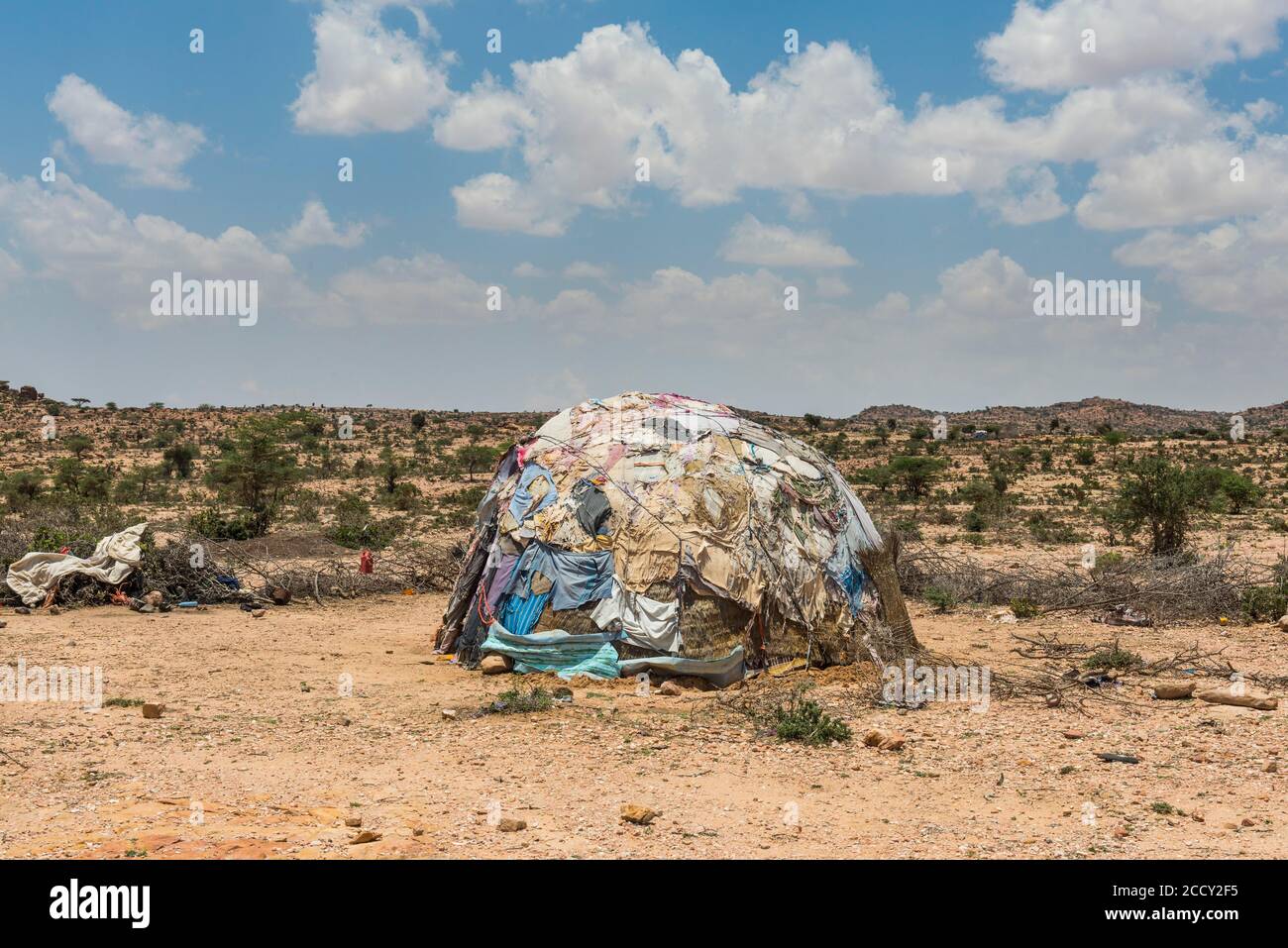Traditional somali house in the desert of Somaliland, Somalia Stock ...