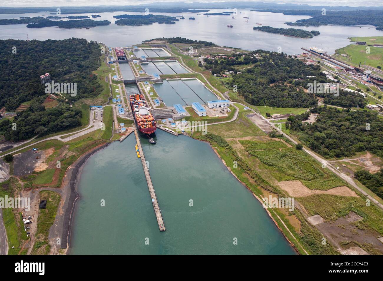 Aerial view of two Neo-Panamax container ships crossing the third set ...