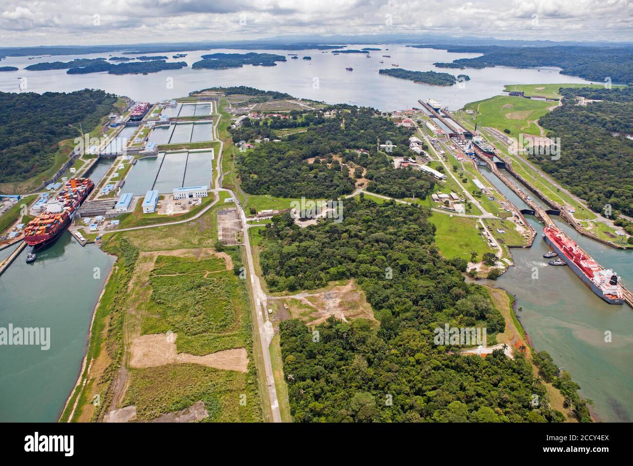 Aerial view of two Neo-Panamax container ships crossing the third set ...