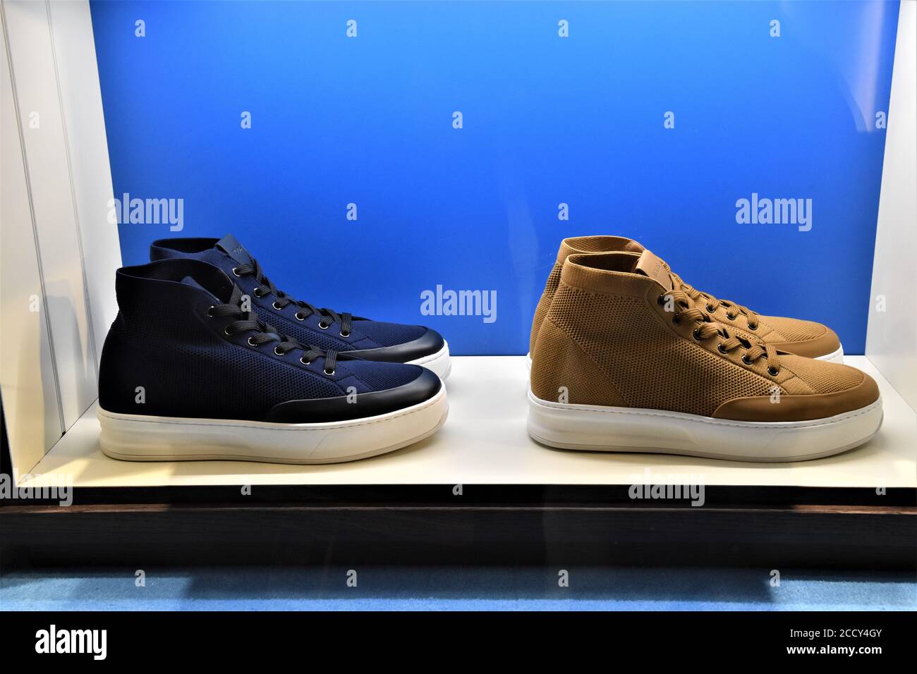 SHOES ON DISPLAY AT TOD'S BOUTIQUE IN CONDOTTI STREET Stock Photo - Alamy
