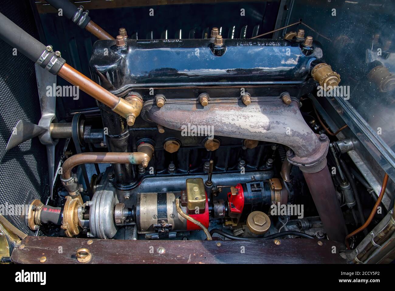 Oldtimer Hispano-Suiza T16, built 1917, detail engine, view from left ...