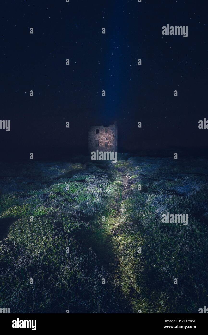 Wheal coates at night with the stars in the sky Stock Photo - Alamy