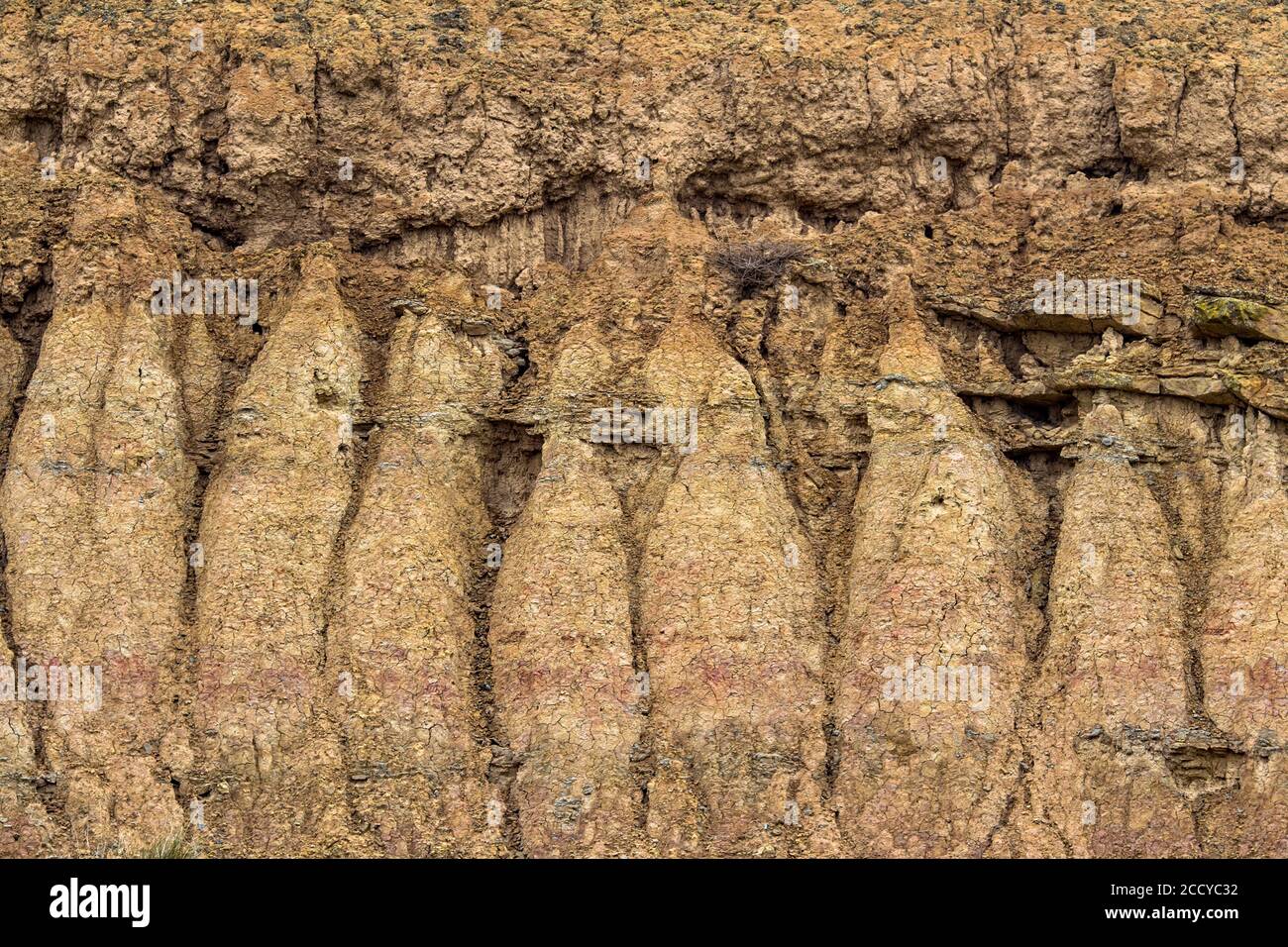 Erosion patterns in sandstone rocks caused bij rain Stock Photo - Alamy