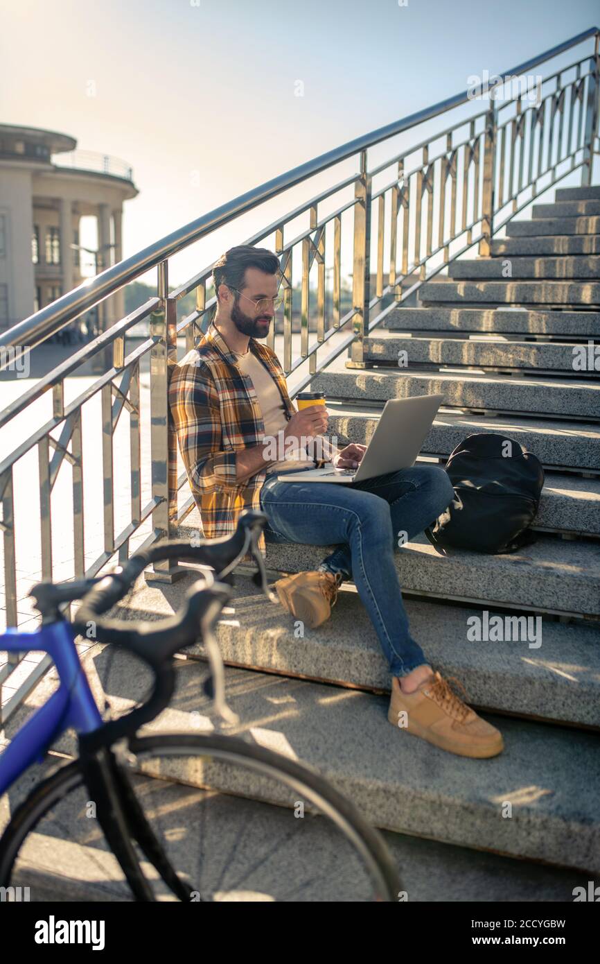 Man resting steps stairs hi-res stock photography and images - Alamy